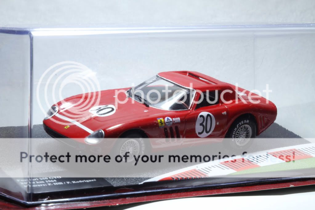 :: Ferrari Racing Collection